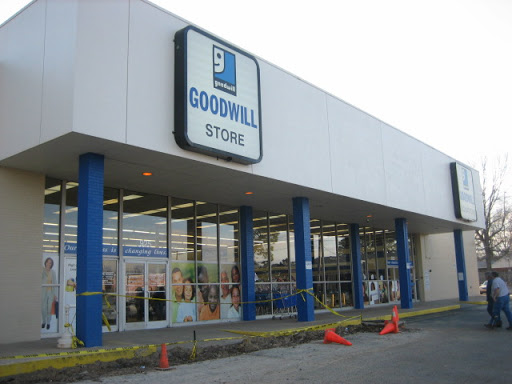 My Florida Retail Blog: How Goodwill Florida Wound Up in North Mississippi
