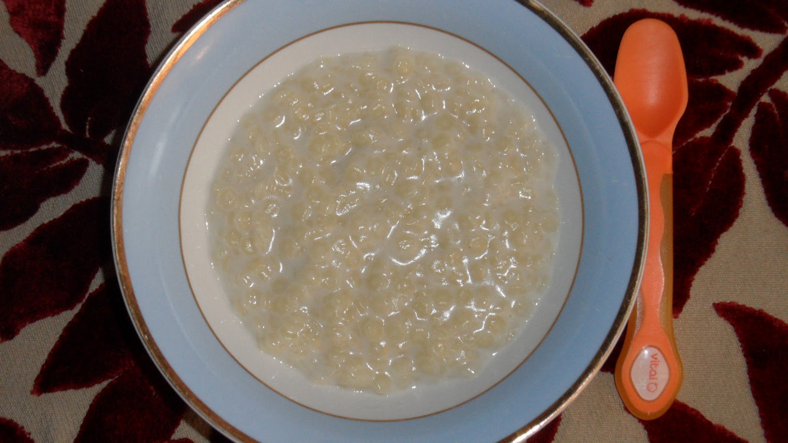 Chez Maximka: Baby pasta (Pastina Stars with butter and milk)