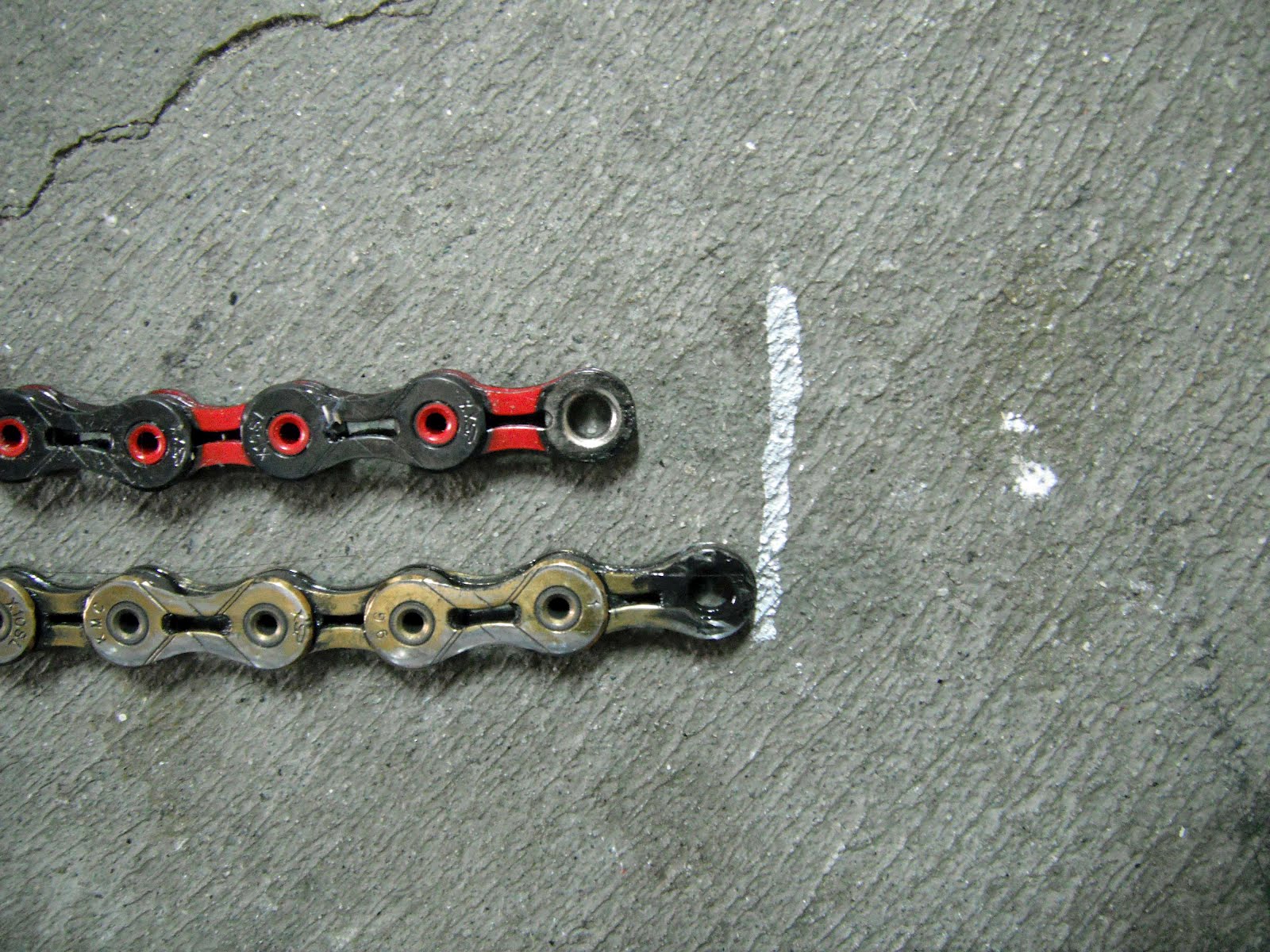 Mike's Main Page: Chain Maintenance - KMC X10SL DLC Red/Black