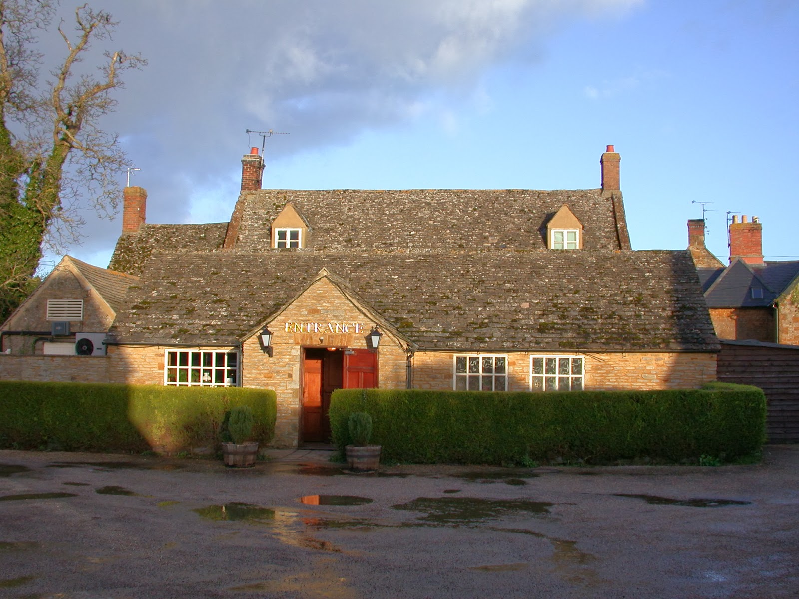 Filiopietism Prism: The Tews of Oxfordshire, England -- Friday Fotos ...