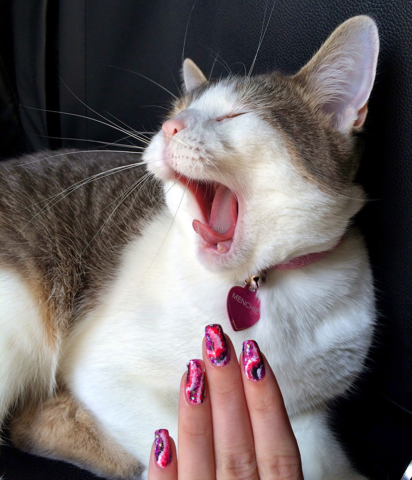 Simply Nailogical: Pink agate rocks using seafoam sponging technique