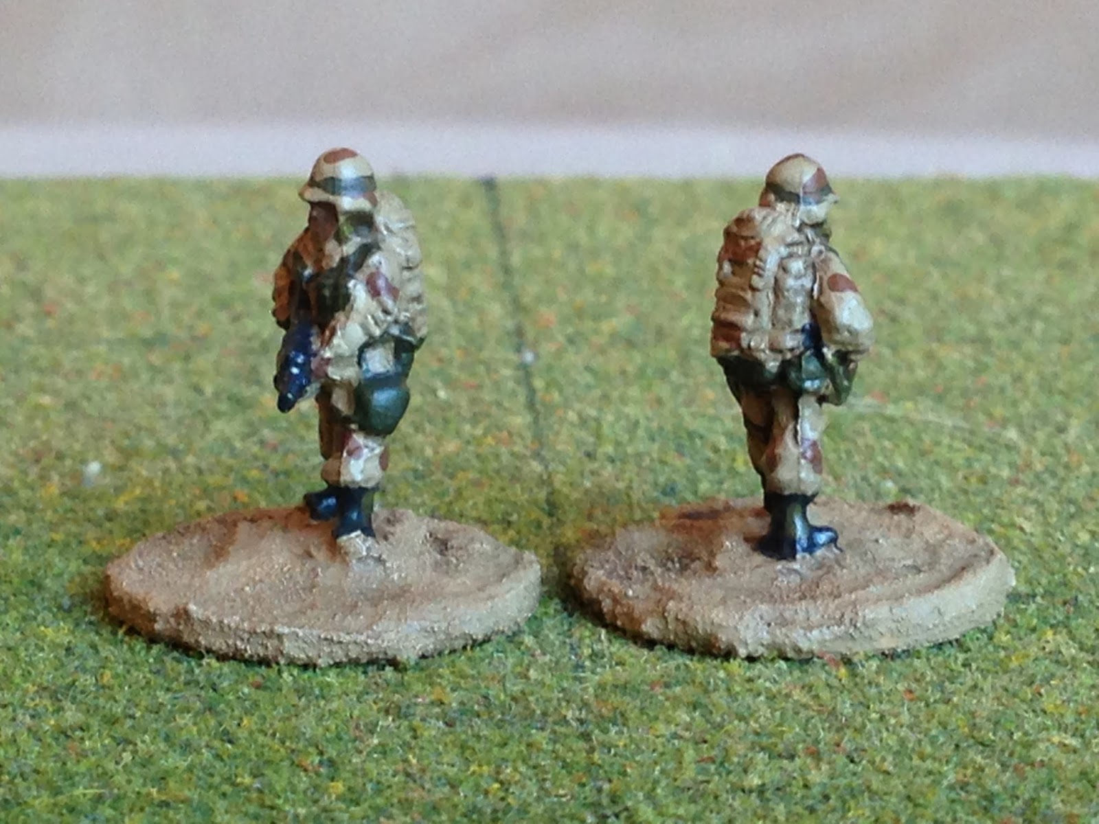 BlackHawkHet: QRF 15mm "Old" Modern US Infantry