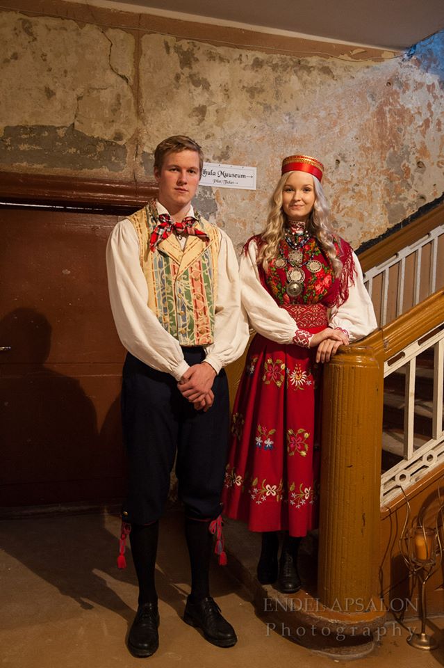 Irena Käsitöö: Rahvariietes nukud / Folk costume dolls