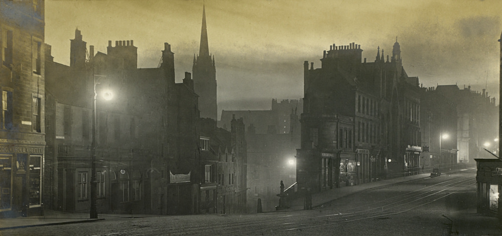 Old Edinburgh: 29 Amazing Vintage Photos Show the Capital of Scotland ...