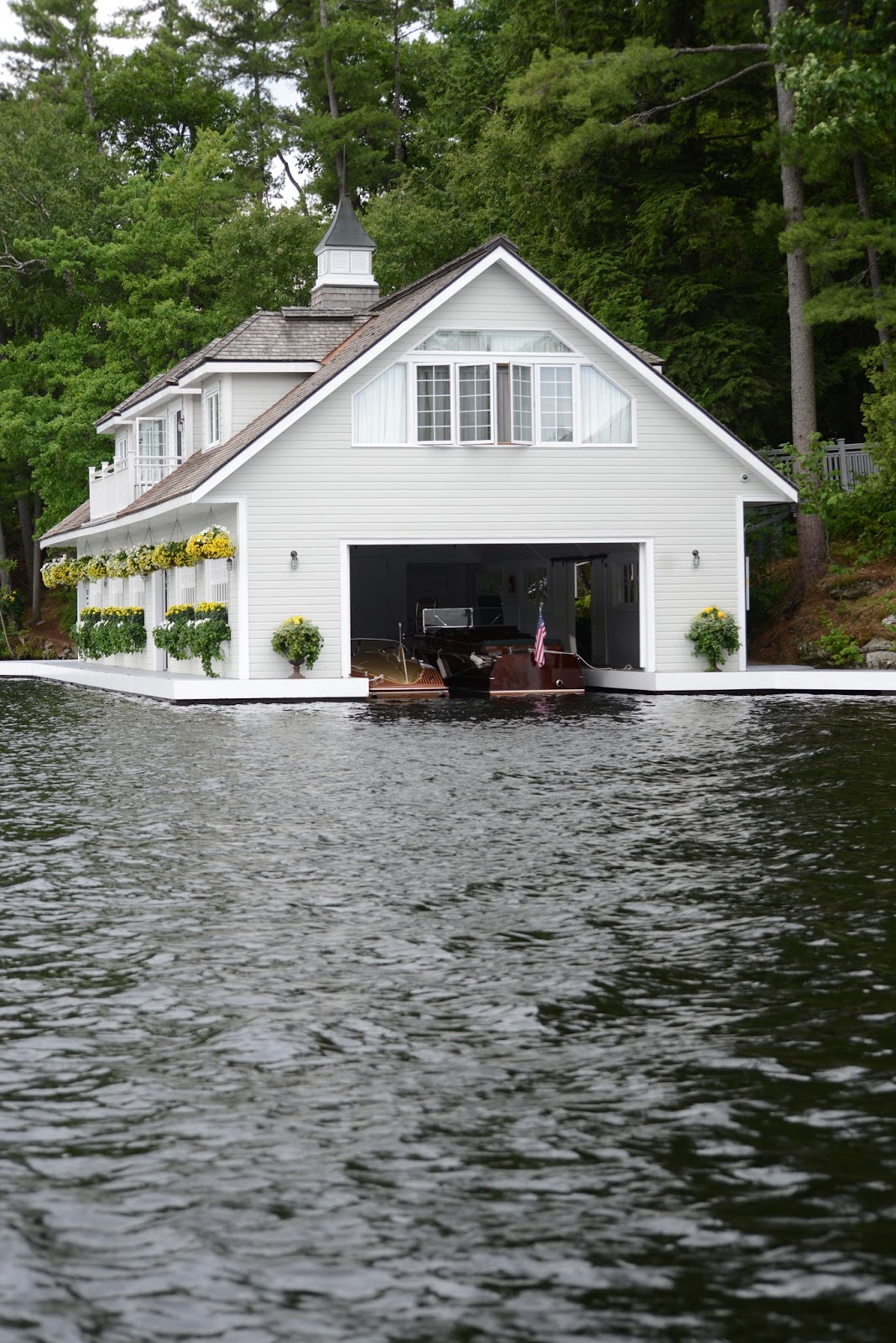 Just things and thoughts: Beautiful Boathouses of Muskoka