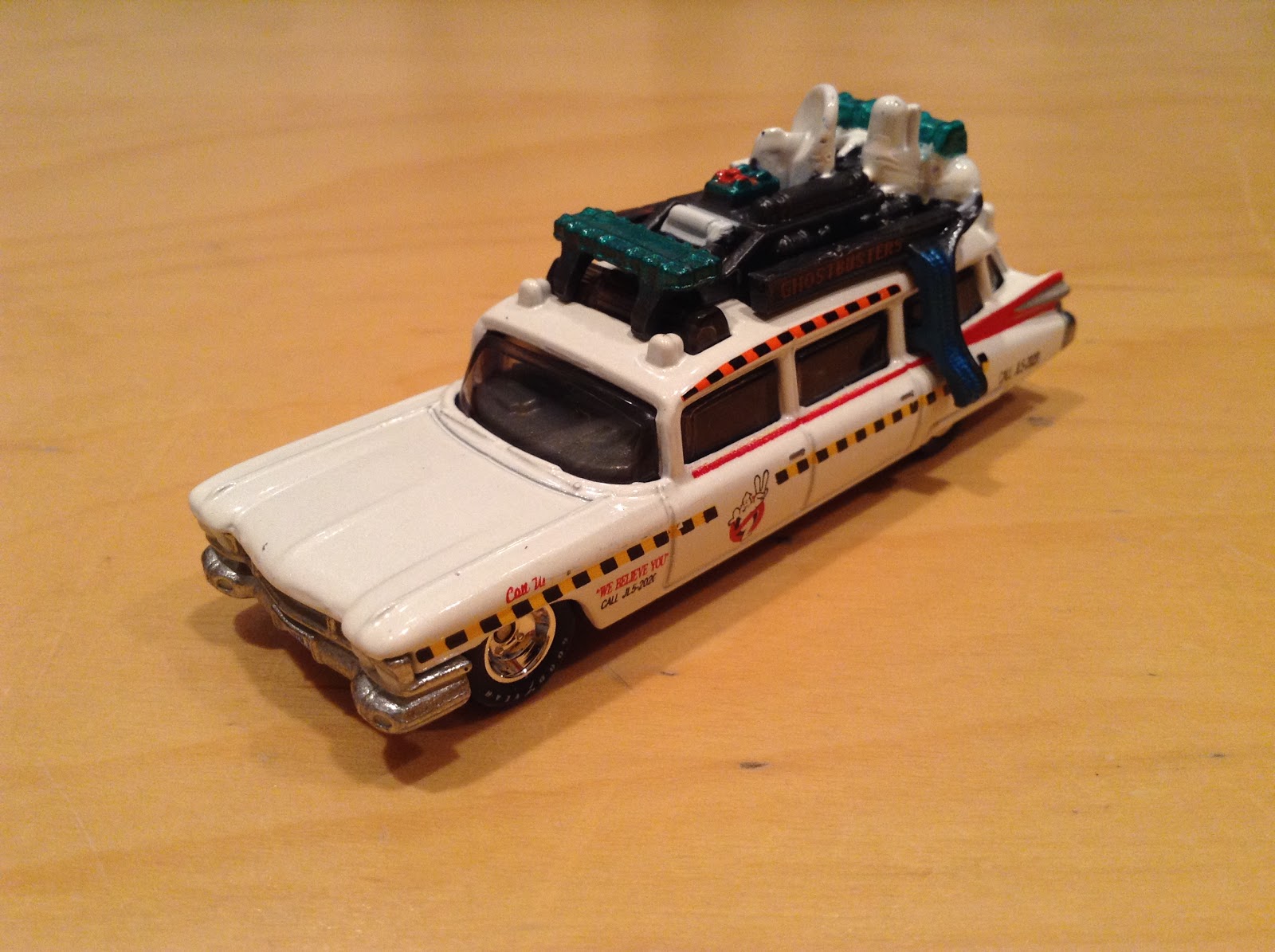 JULIAN'S HOT WHEELS BLOG: Ghostbusters Ecto-1A