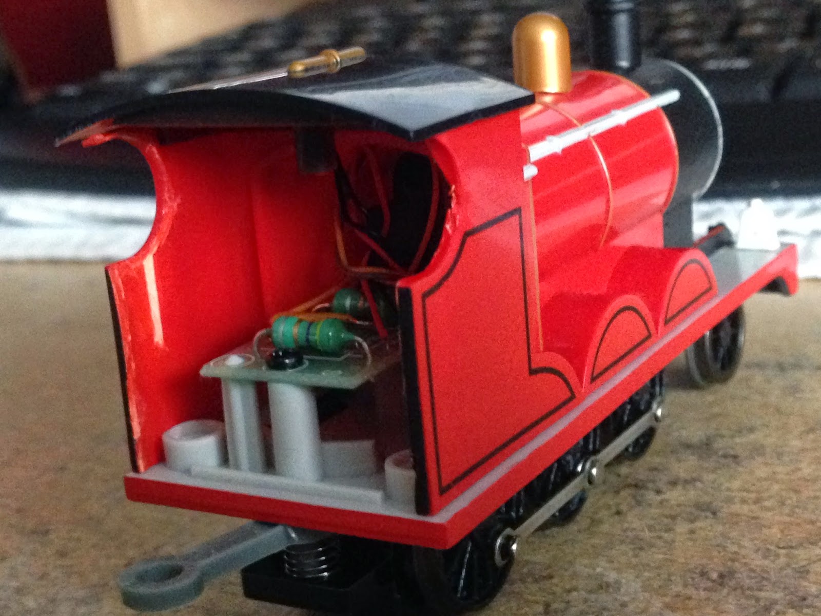 The World of Thomas The Tank Engine Modelling: Bachmann James - Makeover!