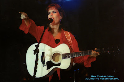 WRLTHD: Holly Dunn, 59, Country Singer-Songwriter, Dies
