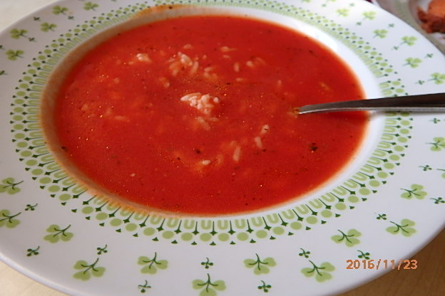 Zsuzsa ízutazásai.: Paradicsomleves főtt rizzsel