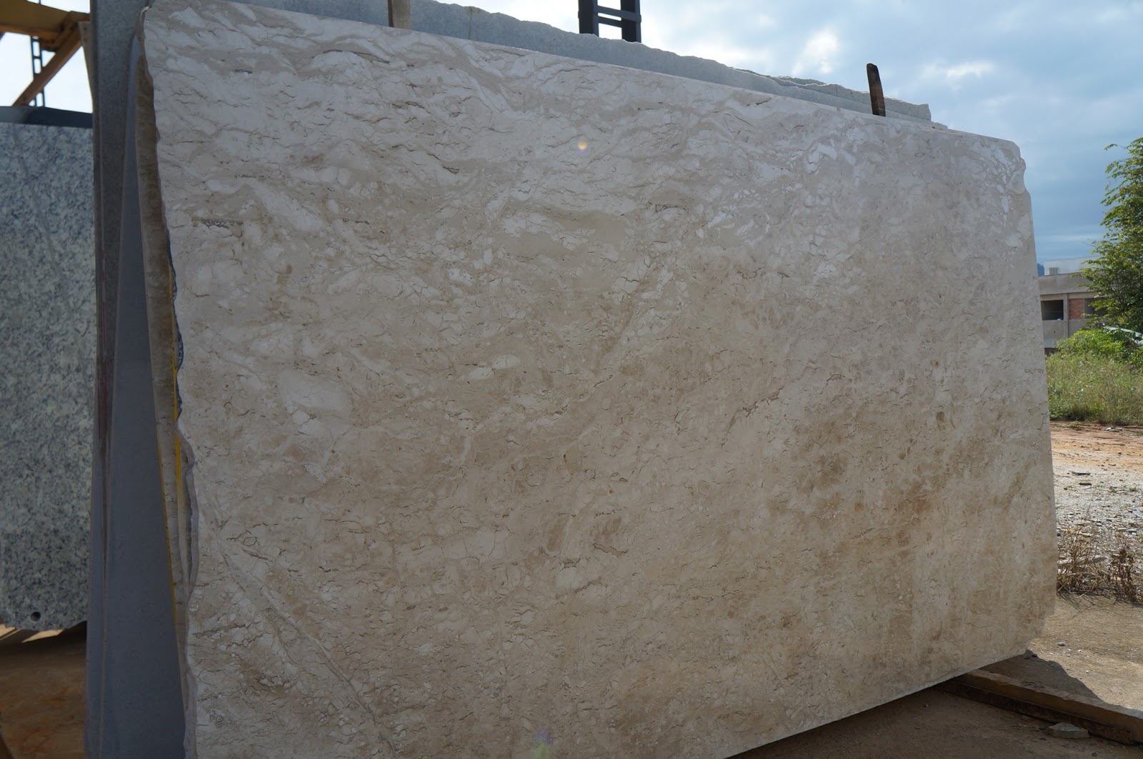 POLIMAX GRANITOS LDTA: TRAVERTINO BEGE BAHIA 0,2