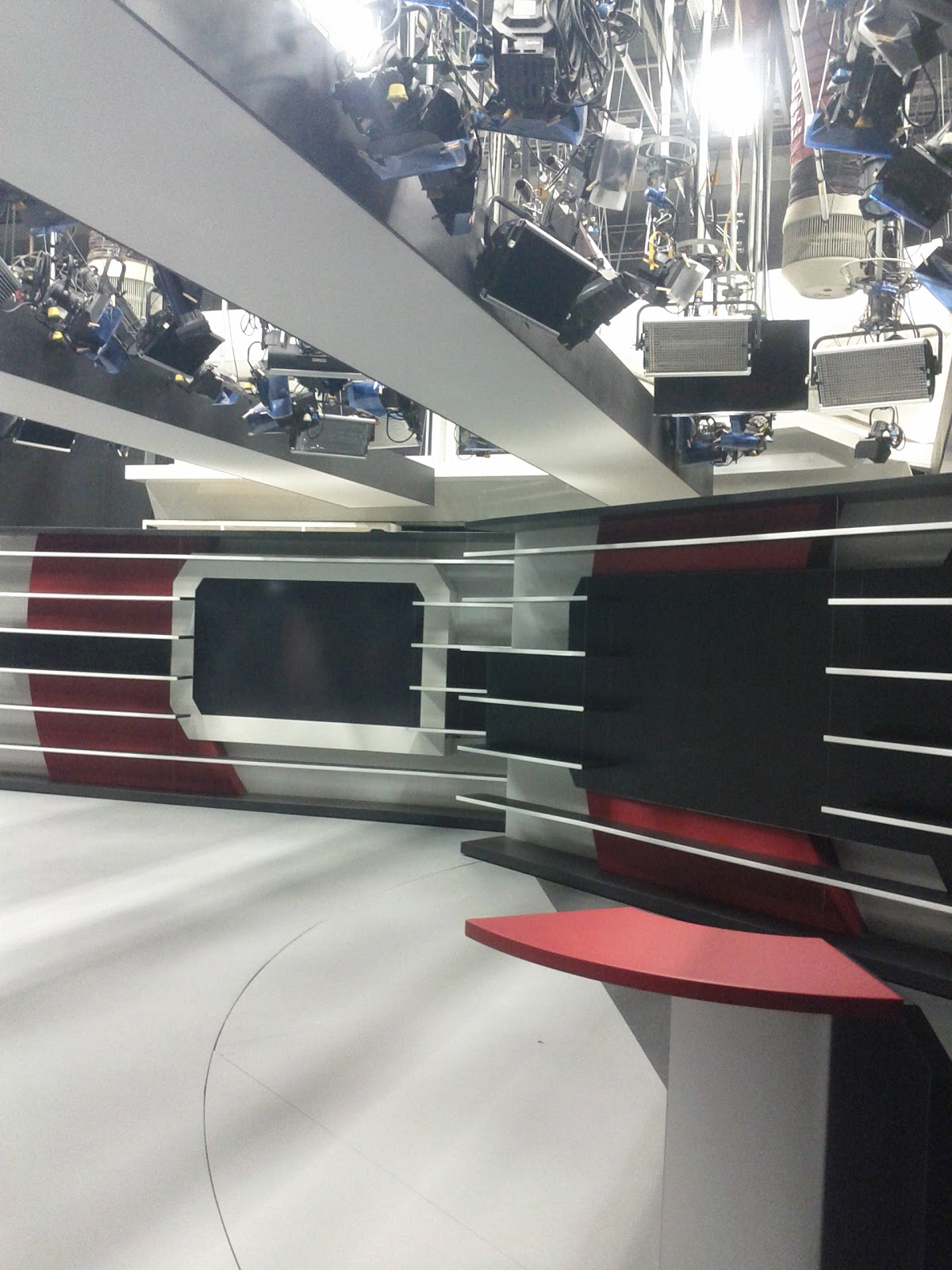 Weblog Gerrit Hartholt: Foto's rondleiding NOS 20 okt 2012