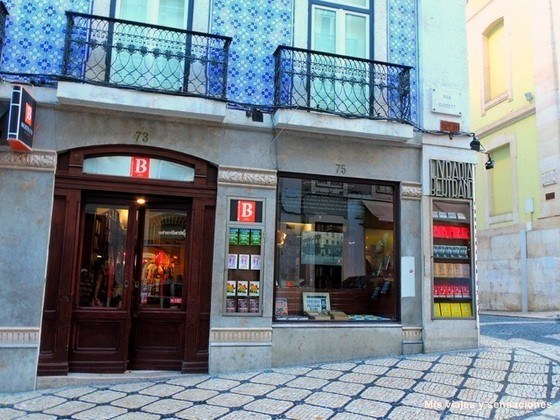 La Lisboa más literaria, del Chiado al Barrio Alto - Mis viajes y ...