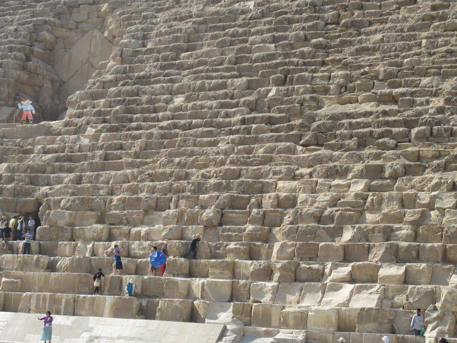 Flat Stanley Visits Egypt: Stanley Visits Giza