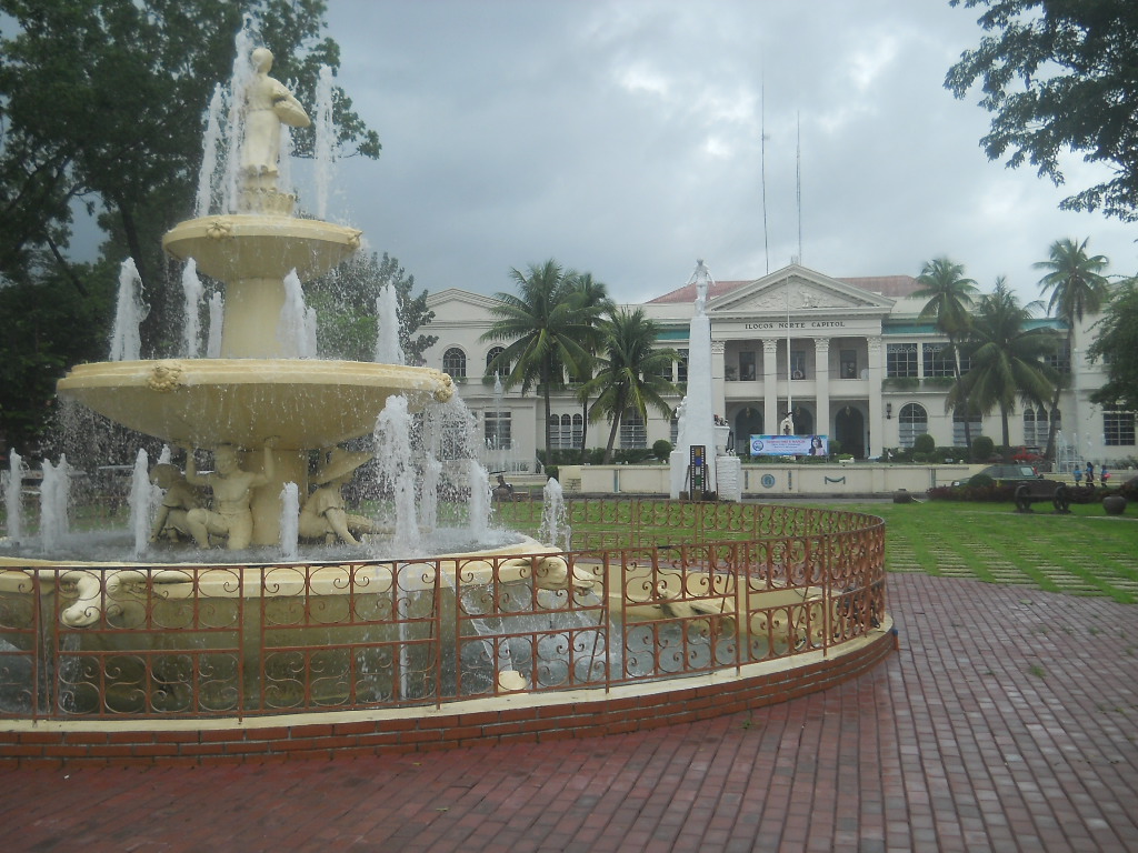 We Put Pictures Into Reality: Captivating Laoag: Strolling Time @ Laoag ...