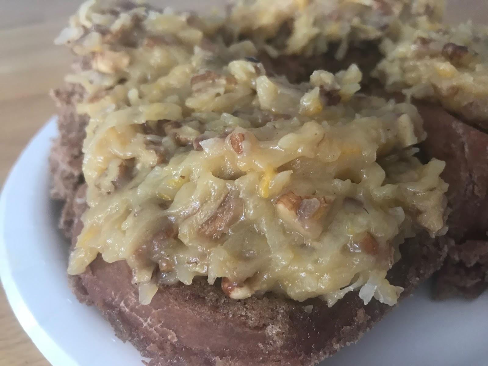 Laura's Culinary Adventures: German Chocolate Cinnamon Rolls