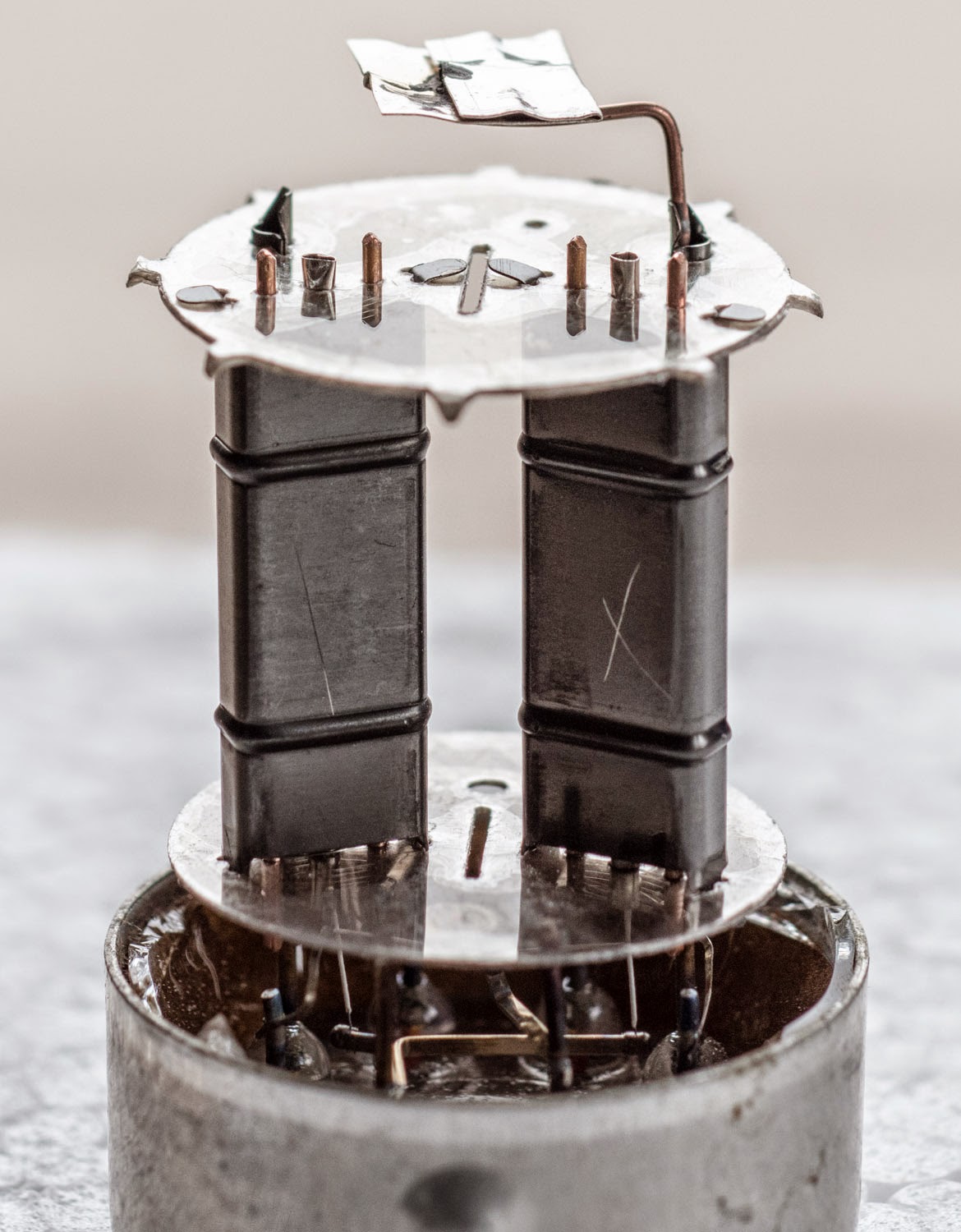 VinylSavor: Tube of the Month : The 7N7