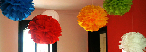 TISSUE PAPER BALLS