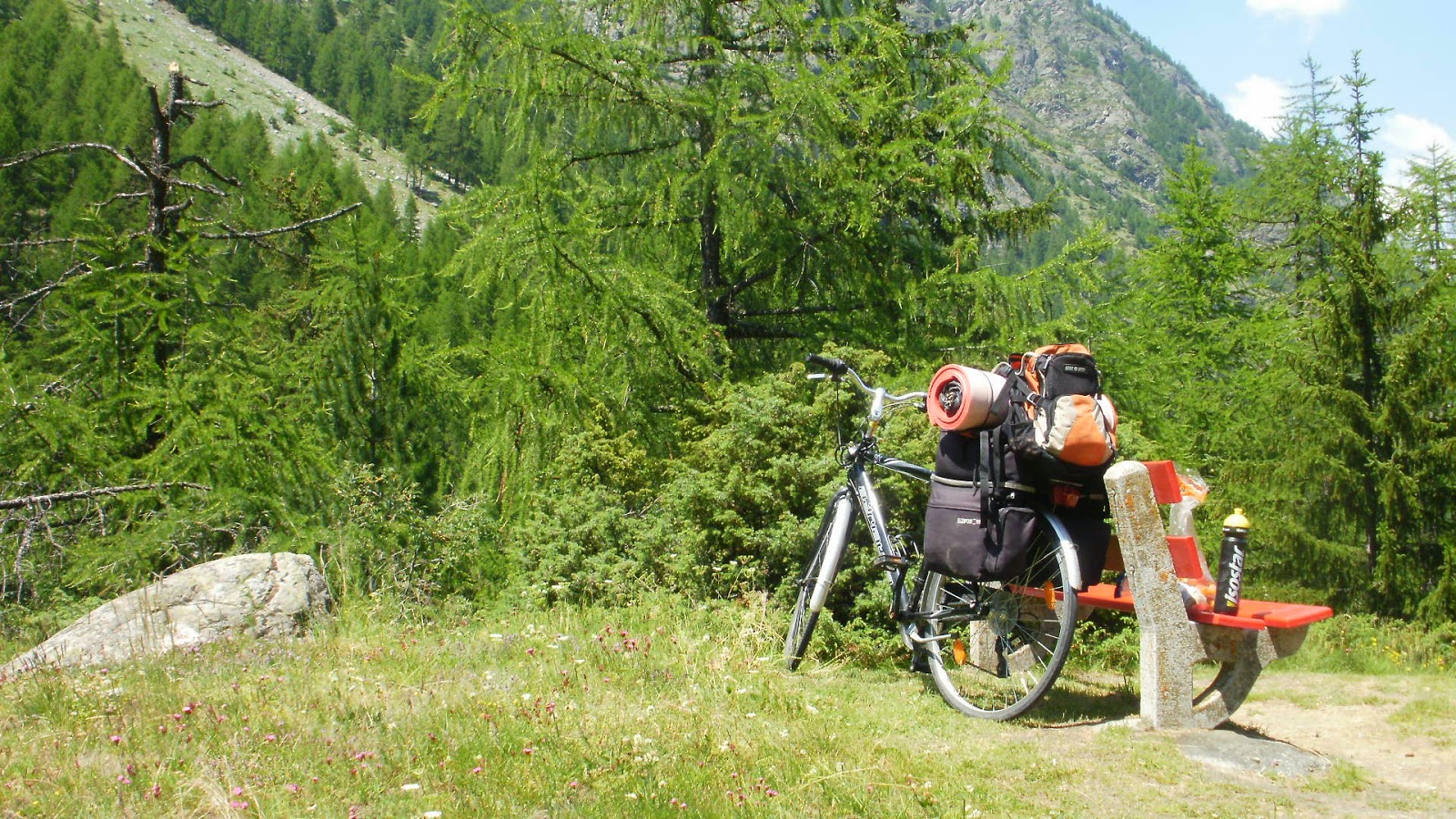 EXCURSII CU BICICLETA: Elvetia