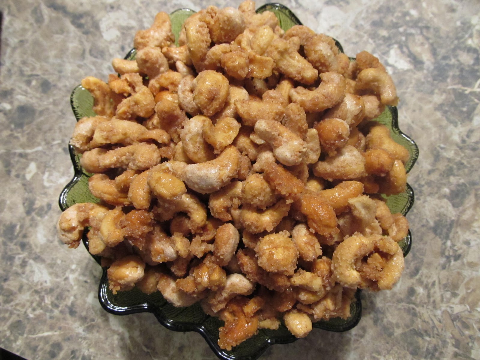 The Busy Bee's: Sugared Cashews