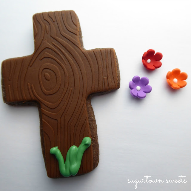 Sugartown Sweets: He Is Risen!~Easter Cross Cookies