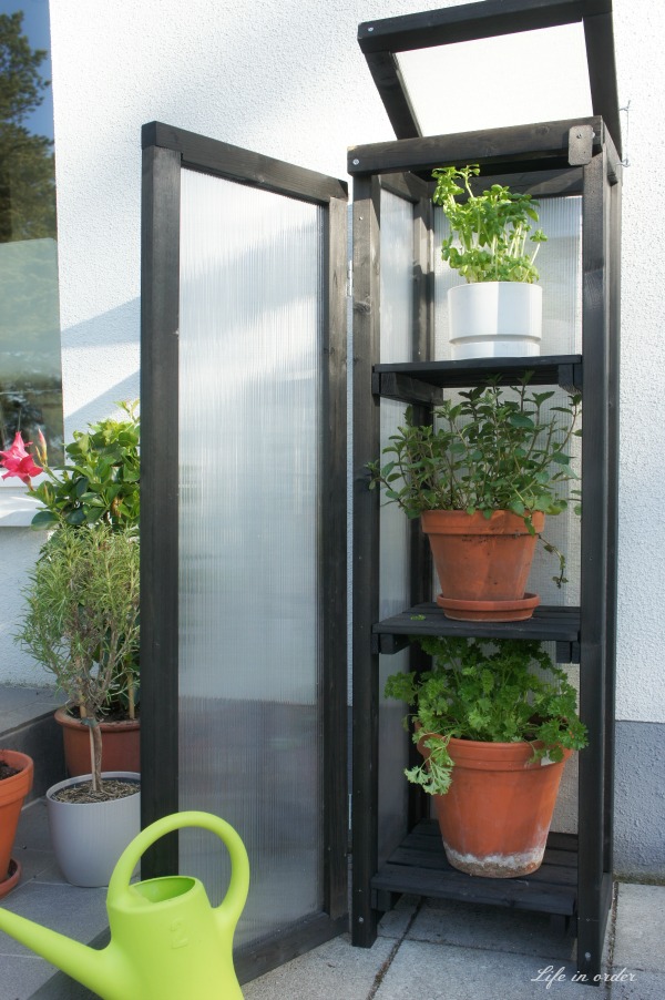 Life in order: Strömsö minikasvihuone