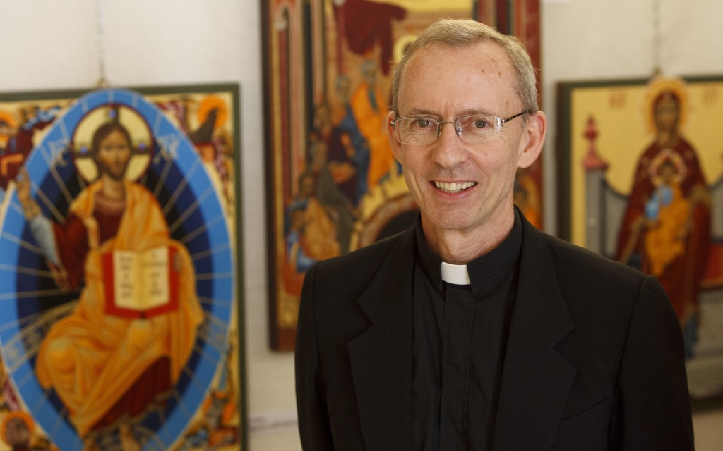 Padre Nuestro: Padre James Phalan: La necesidad del Rosario en familia