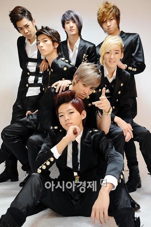UKISS - THE ONLY ONE ''......: '...UKISS PICTURE = MAN MAN HA NI...'