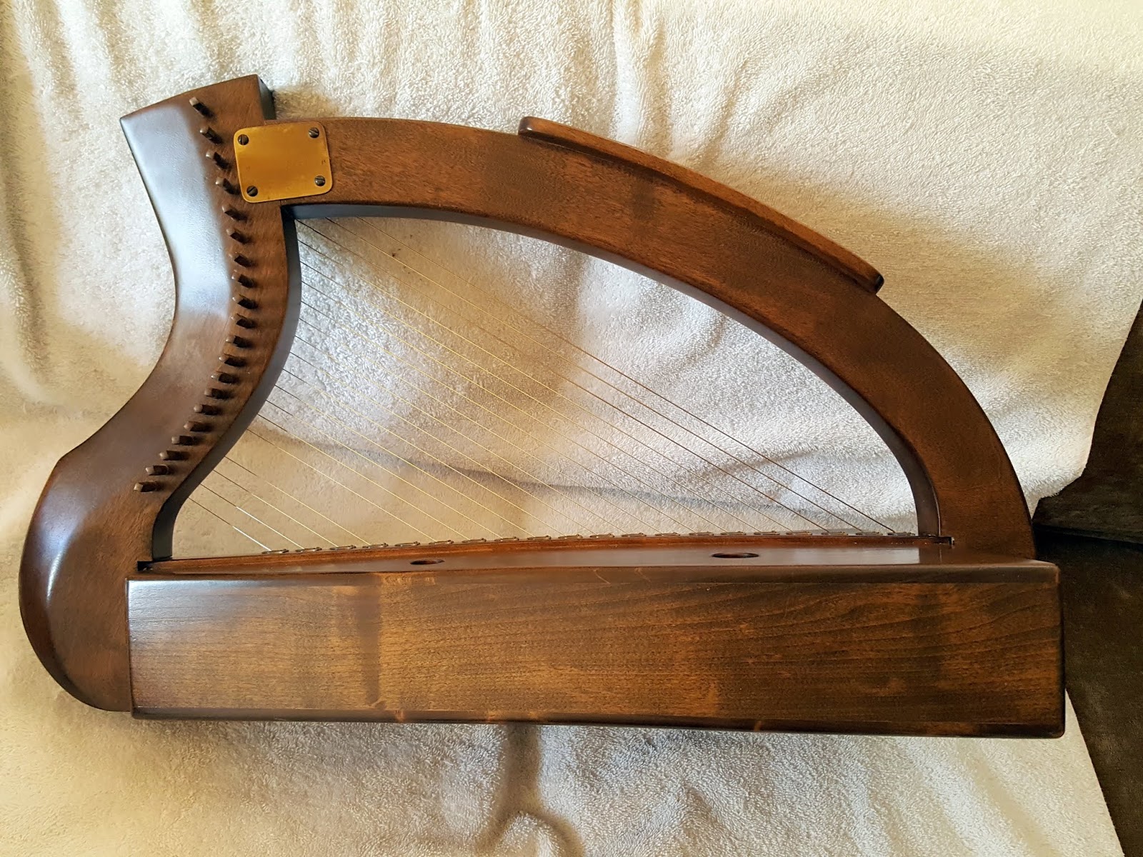 HARP IN LA HARP INFO #2: JAY WITCHER WIRE-STRUNG LAP HARP (20) #731