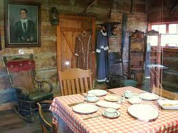 Pilgrims and Pioneers: Pioneer Cabins- Inside and Out