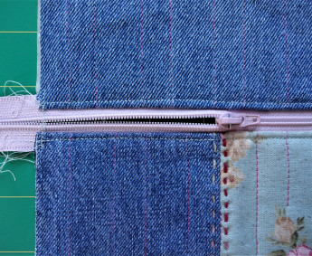 How to Sew a Zip and Lining Simultaneously