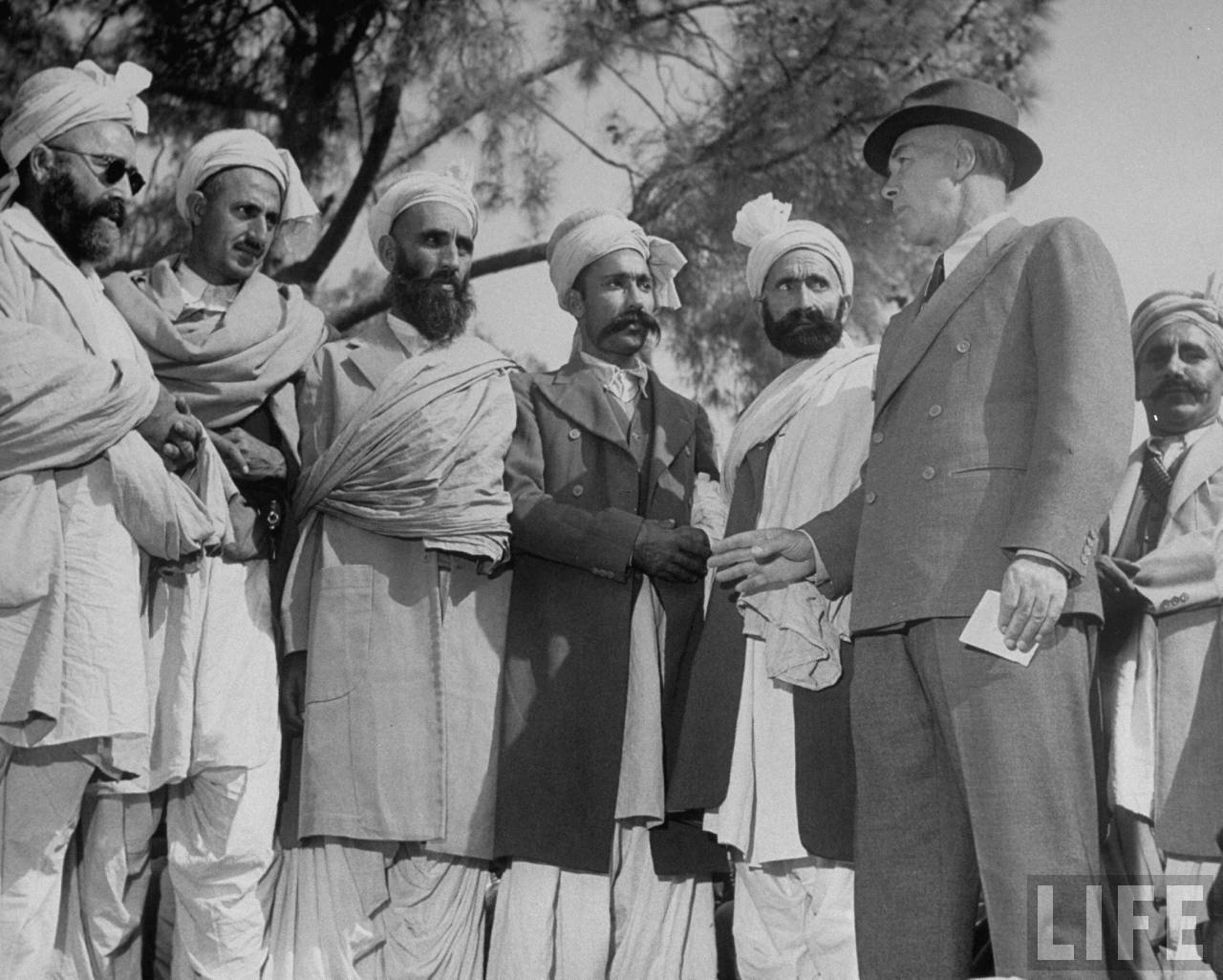 Essence of Islam: Old photos: Tribesmen and Soldiers of Pakistan in 1947‏