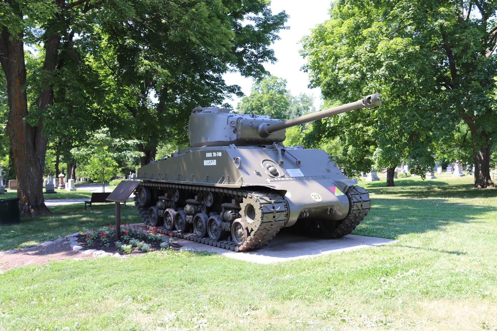 Memorials in Ottawa: Sherman Tank, Beechwood Cemetery