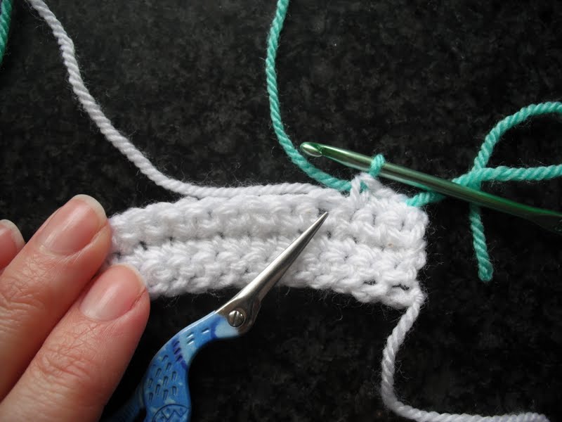 tales from cuckoo land: Bobble stitch tutorial...the next episode