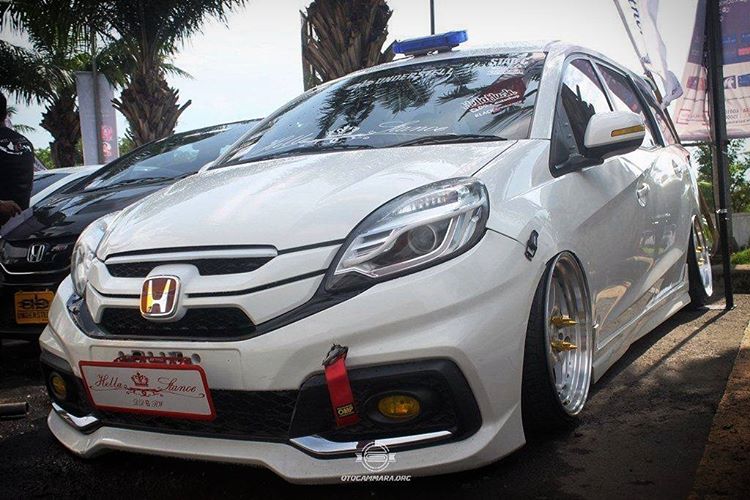 Modifikasi Mobil Ceper Honda Mobilio Putih Owner @wirayustika | All Modify