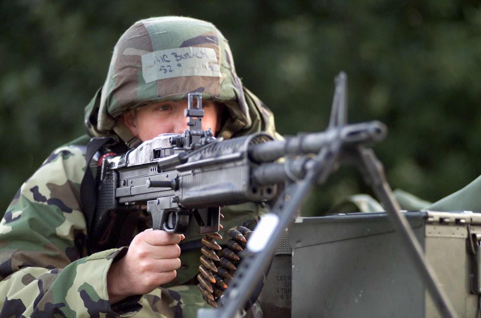 M-60:Só Armas de fogo