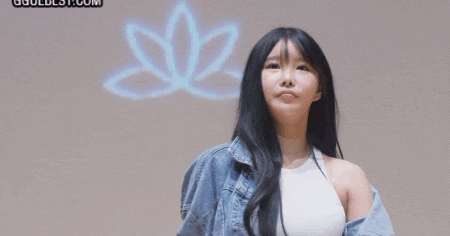 JJTV.KR MP4 FACTORY: Pocket Girls Yeonji White Pants .gif