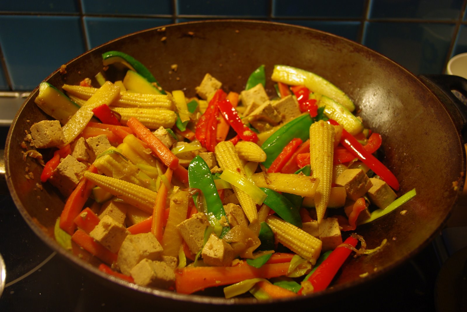 Sukkerert: Wok med grønnsaker og tofu