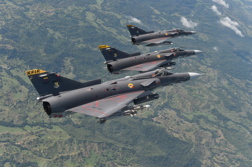 Noticias de Cúcuta: Aeronaves del Comando Aéreo de Combate No. 1 ...