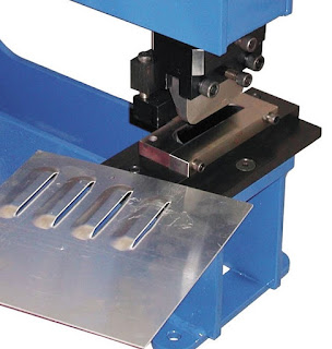 Teknologi Manufaktur: Lancing