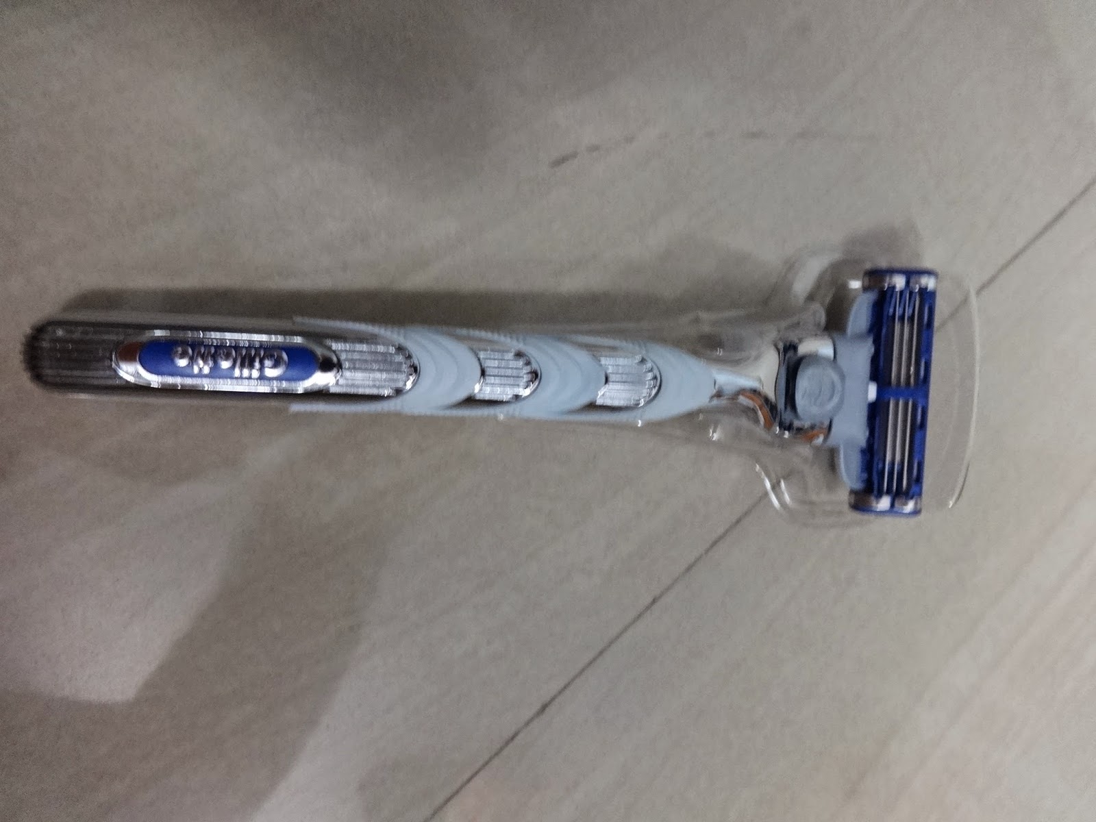 shaveology: Gillette Mach 3 Turbo Razor Review