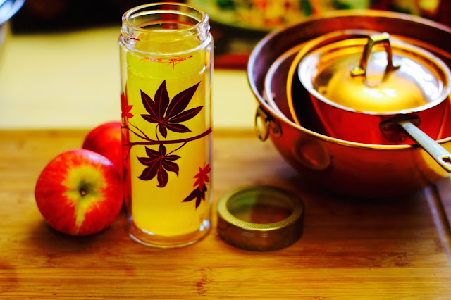 Salvation Sisters: Linda's Delicious Detox Saffron Lemonade