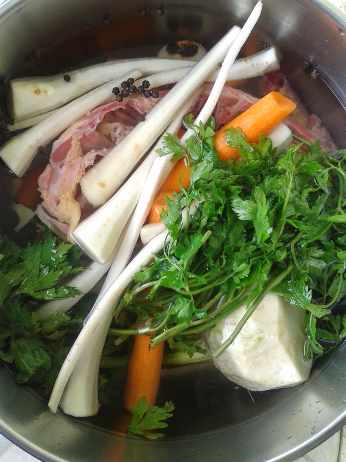 Jedan sto na sto načina: Mesni bujon i domaća supa sa knedlama