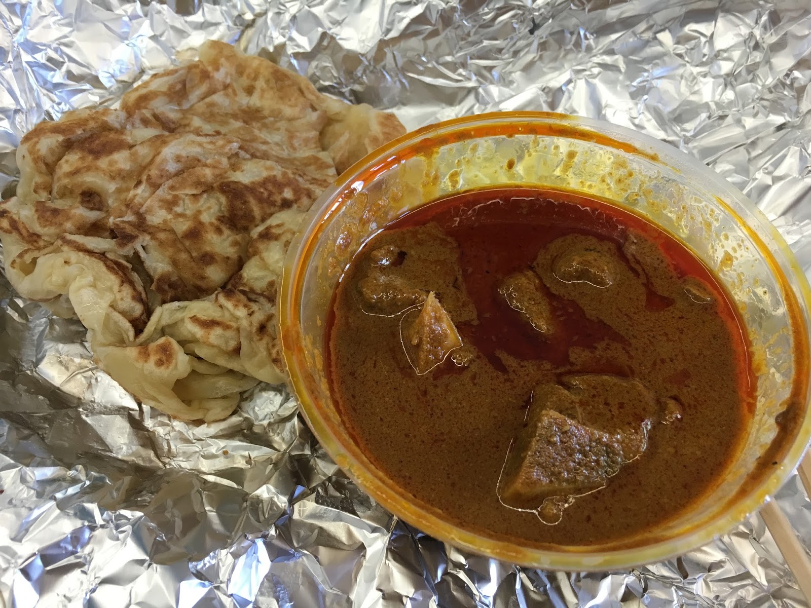 Pillowy Roti at Roti King / LUCY LOVES TO EAT