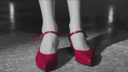 IU - The Red Shoes ~ FINNY's story
