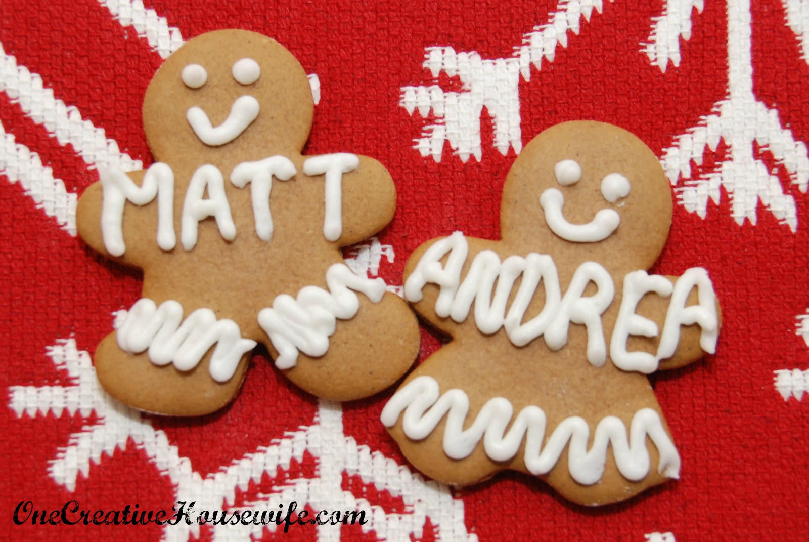 One Creative Housewife: Gingerbread Cookies