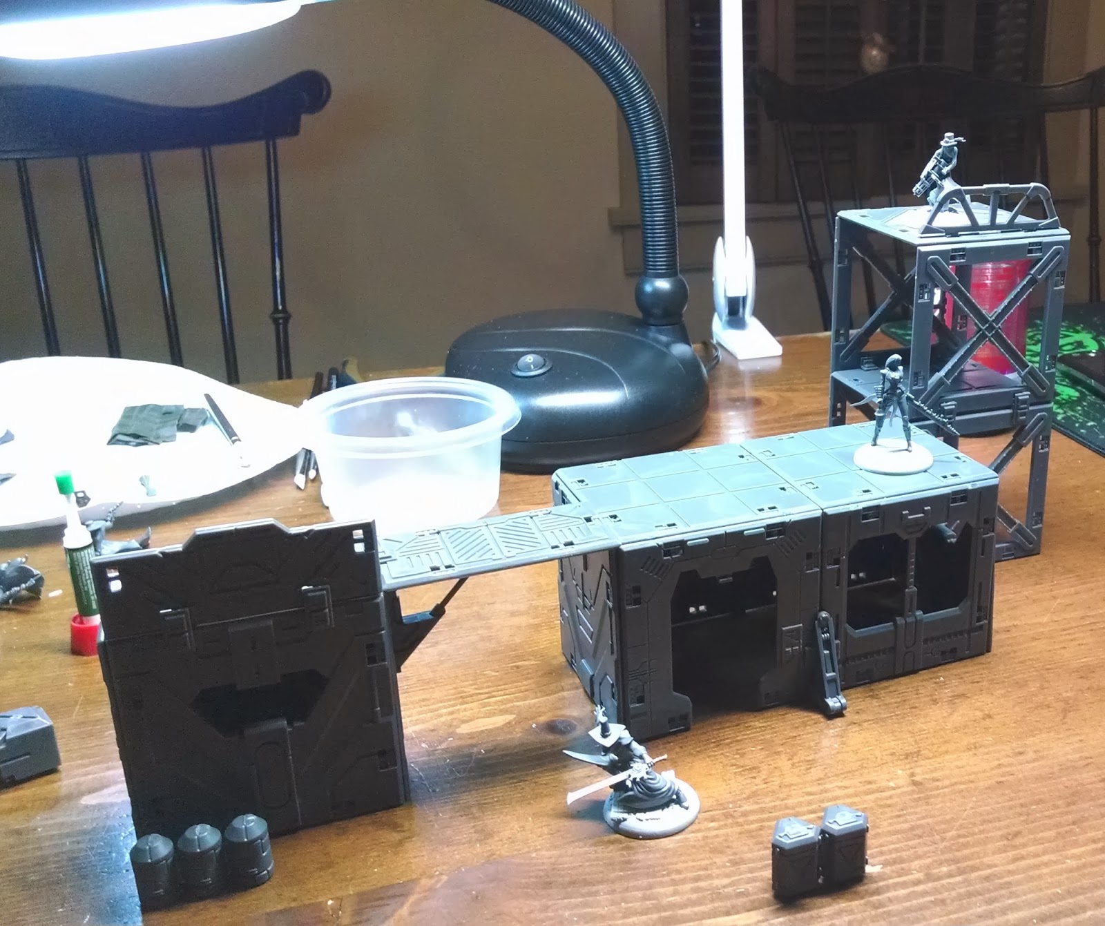 Between the Bolter and Me: Deadzone (Mantic) Modular Terrain Review