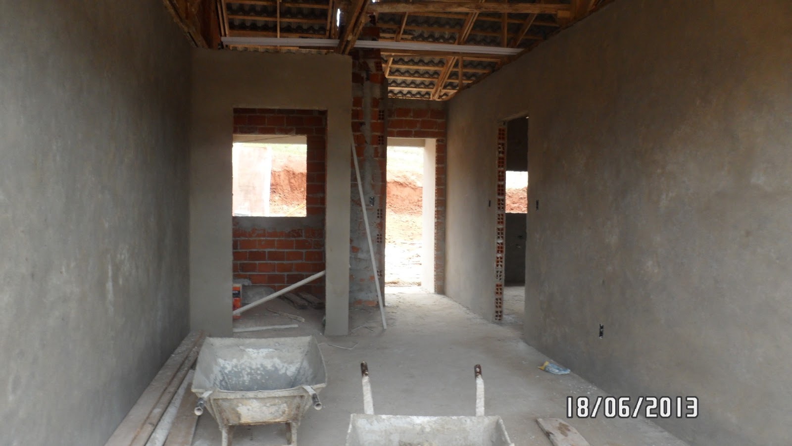 Um sonho em forma de casa! : Reboco Externo Concluído