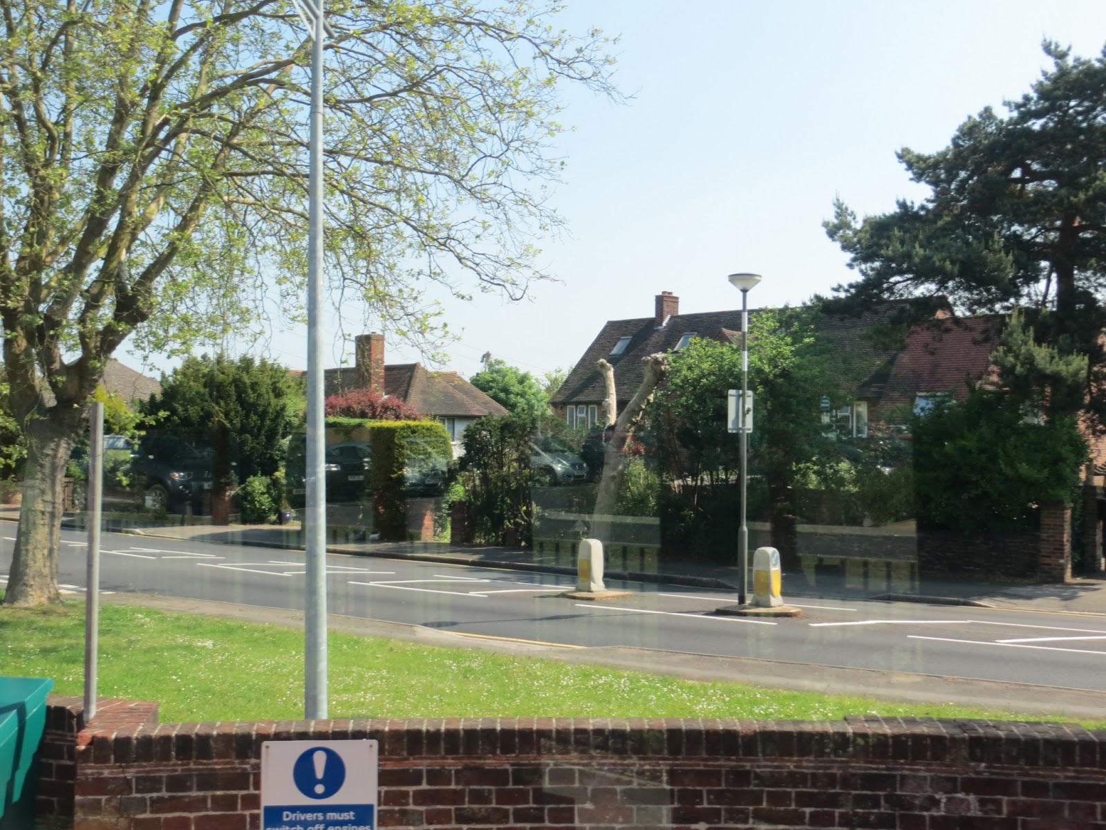 London buses one bus at a time: the return: The H11 Route