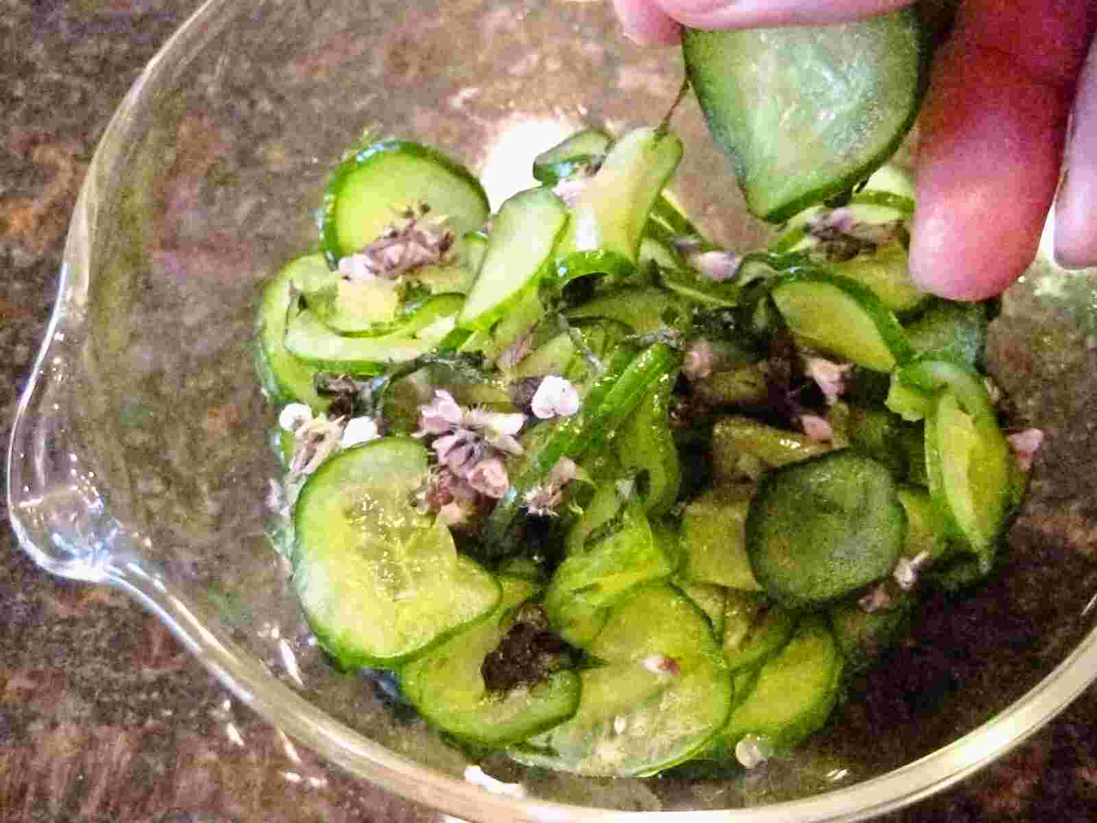 Recipes for Tom: Kyuri to hanaho no sunomono / Japanese cucumber and ...