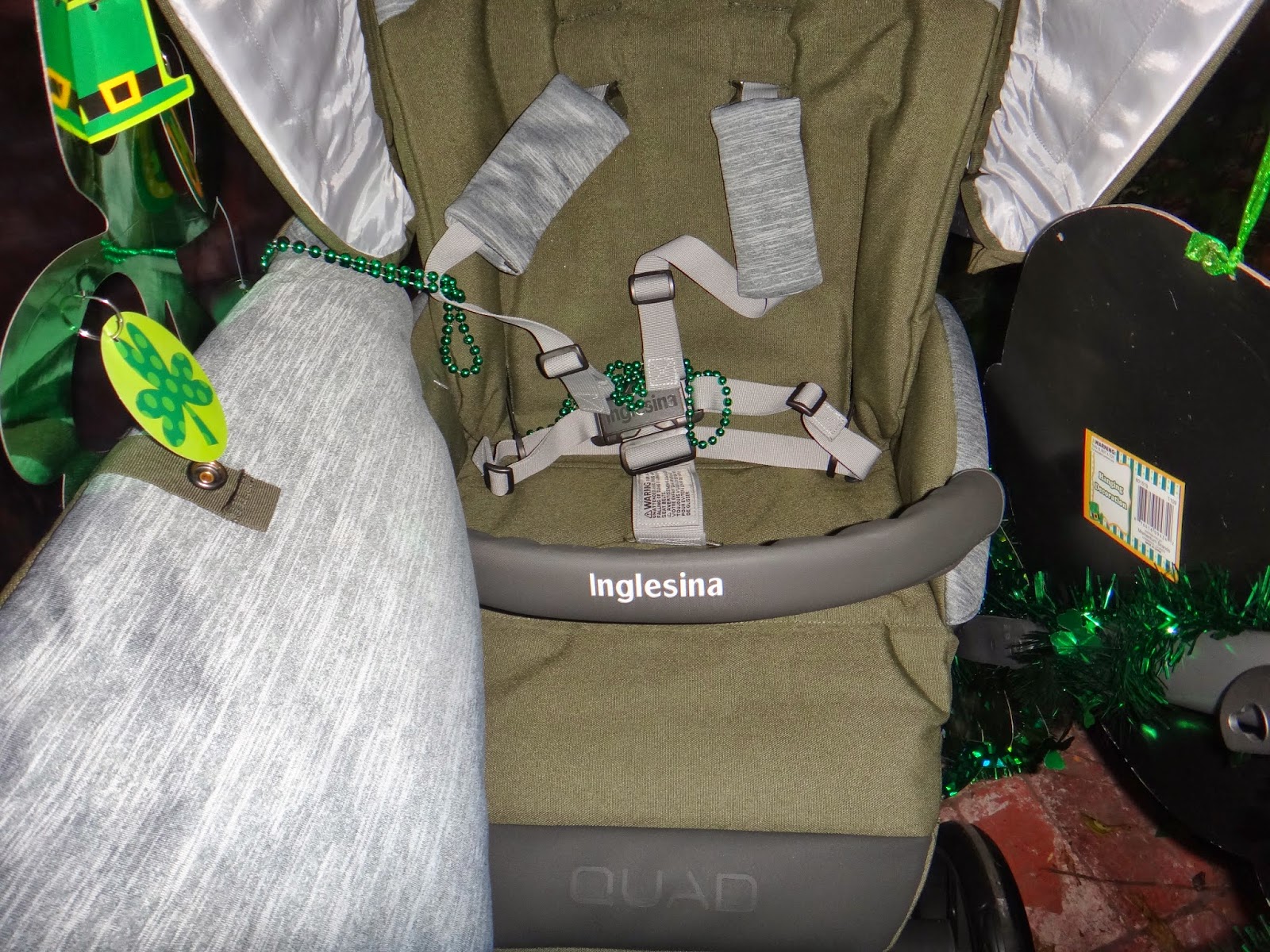 StrollerQueenReviews: Inglesina Quad Review